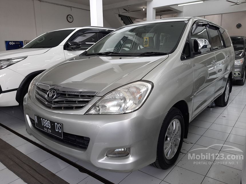 Jual Mobil Toyota Kijang Innova 2011 V 2.0 di Jawa Timur Automatic MPV ...