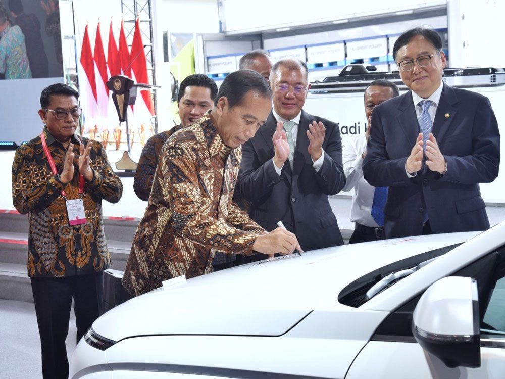 Jokowi-Luhut Jadi Saksi Pembukaan Pabrik Baterai Mobil Listrik Pertama ...