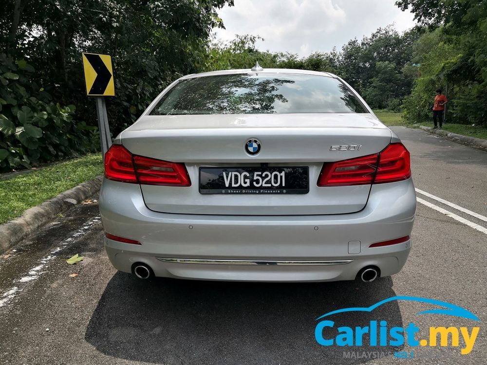 Review: G30 BMW 5 Series 520i Luxury Line – It’s Not Always About ...