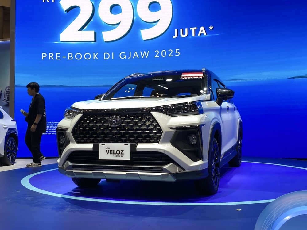 World Premiere! Toyota Veloz Hybrid Resmi Meluncur dengan Harga Khusus ...