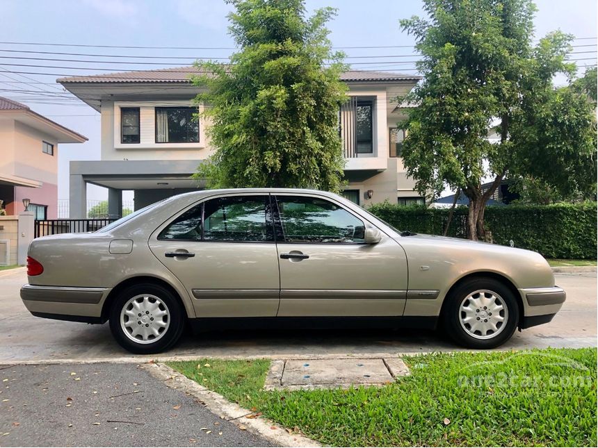 Mercedes-Benz E230 1996 Elegance 2.3 in กรุงเทพและปริมณฑล Automatic ...