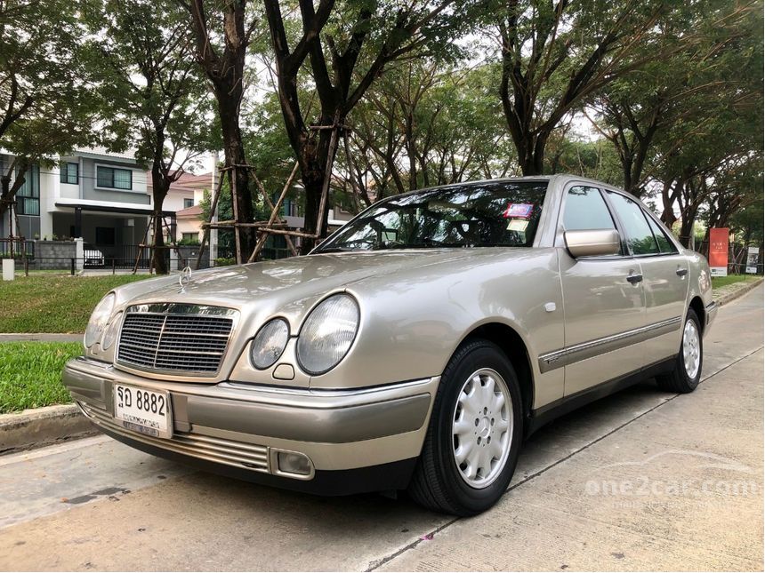 Mercedes-Benz E230 1996 Elegance 2.3 in กรุงเทพและปริมณฑล Automatic ...