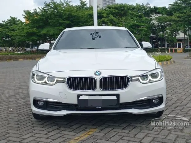Jual BMW 3 Series 320i Bekas 2013 di Indonesia Harga Murah, Kondisi Terbaik | Mobil123