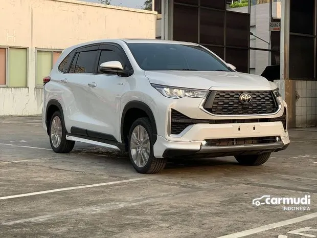 Toyota Kijang Innova Zenix Q HV TSS Modellista (Premium Color ...