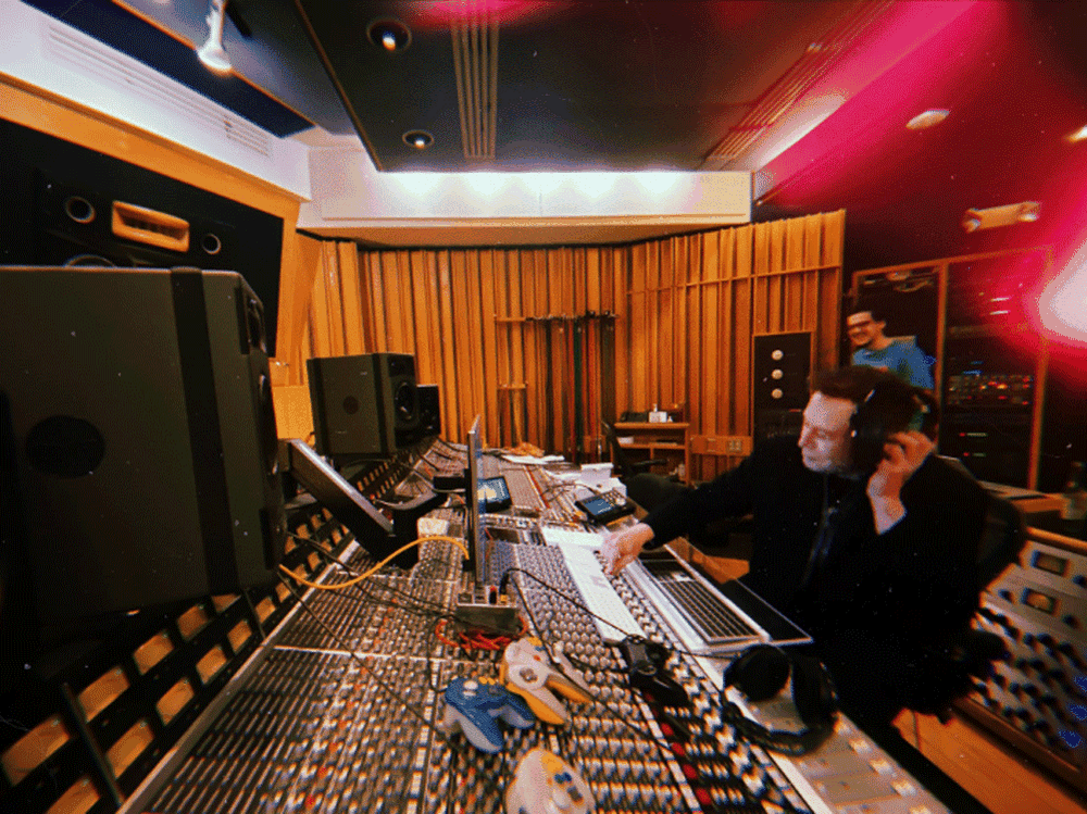 Bos Tesla Elon Musk Kembali Berulah, Kini Jadi Musisi Dadakan - Berita ...