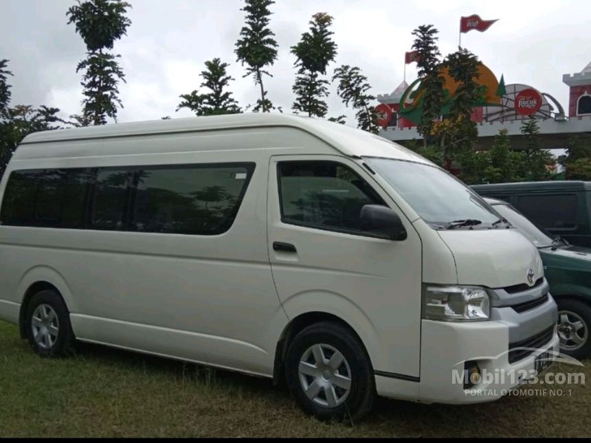 Jual Mobil Toyota Hiace 2015 High Grade Commuter 2.5 di Jawa Tengah ...