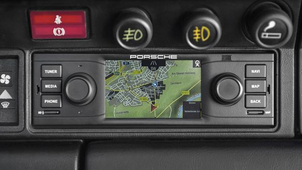 Porsche เปิดตัวระบบนำทาง 3.5 นิ้วสำหรับใช้ใน 911 รุ่นคลาสสิก - รถ ...
