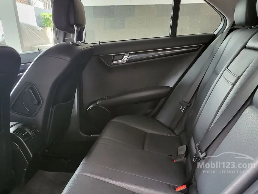 Jual Mobil Mercedes-Benz C200 2010 CGI 1.8 di DKI Jakarta Automatic ...