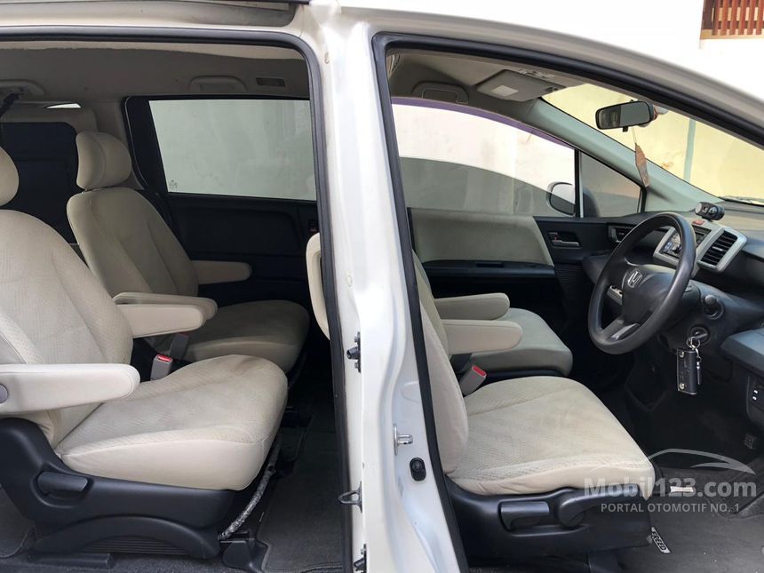 Jual Mobil Honda Freed 2014 E 1.5 di Jawa Barat Automatic MPV Putih Rp 156.000.000 - 6211647 ...