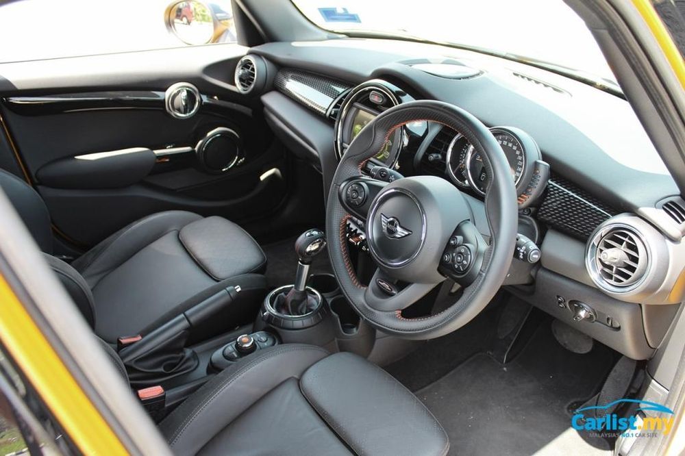 Review: MINI Cooper S 5-door (F55) – Fun, But Its Newer Siblings Are ...