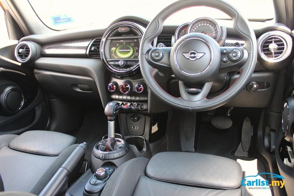 Review: MINI Cooper S 5-door (F55) – Fun, But Its Newer Siblings Are ...