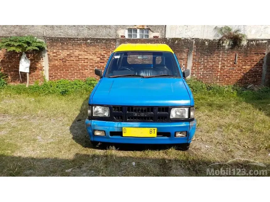 Jual Mobil Isuzu Panther 2016 LV 2.5 di Jawa Barat Manual SUV Biru Rp ...