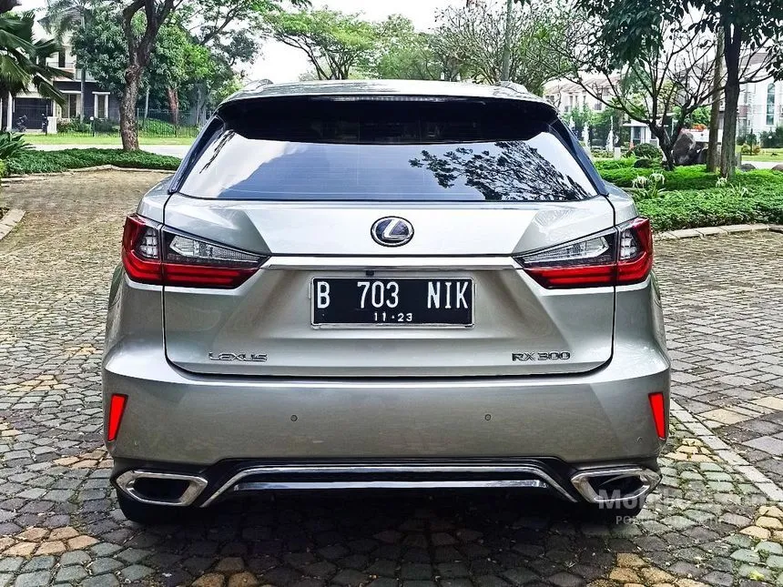Jual Mobil Lexus RX300 2018 F-Sport 2.0 di DKI Jakarta Automatic SUV Abu-abu Rp 998.000.000 ...