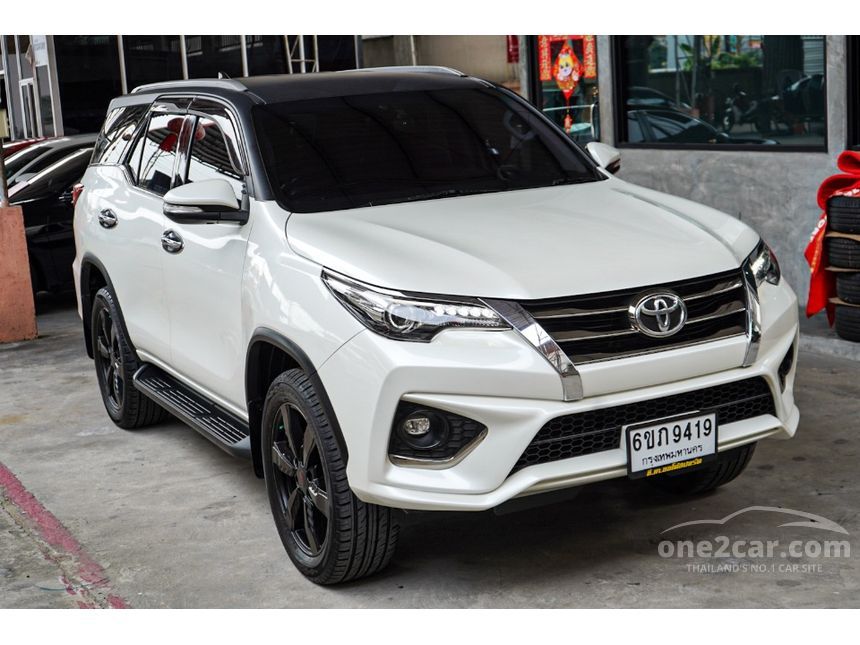 2017 Toyota FORTUNER 2.8 (ปี 15-25) TRD Sportivo 4WD SUV for sale on One2car