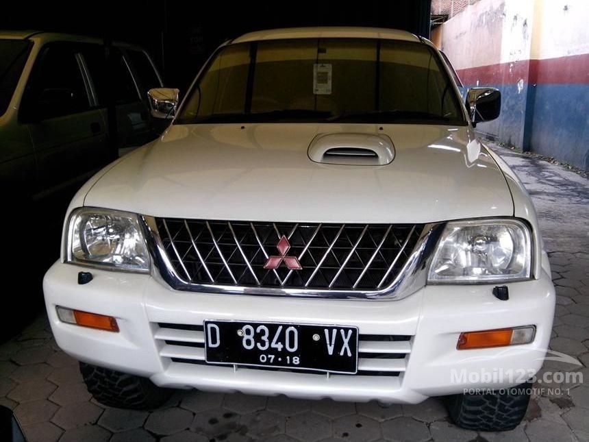 Jual Mobil Mitsubishi L200 2004 2.5 di Jawa Barat Automatic Double ...