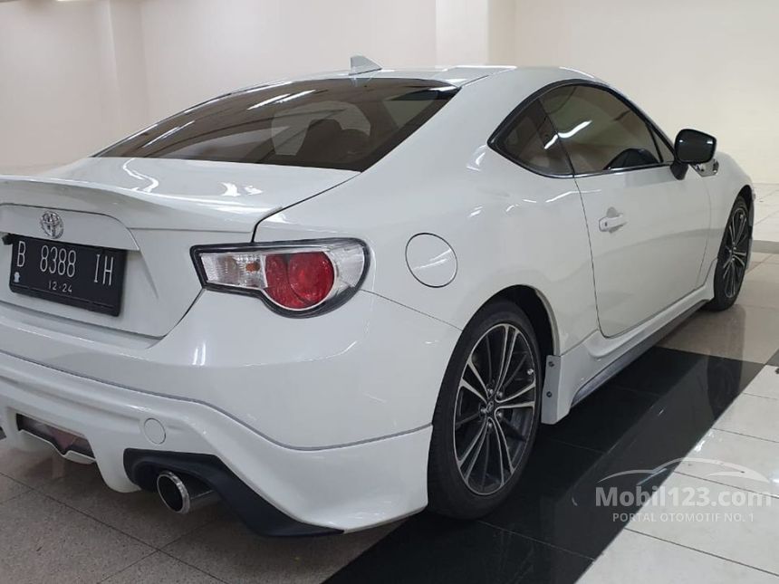 Jual Mobil Toyota 86 2014 V TRD 2.0 di DKI Jakarta Automatic Coupe Putih Rp 555.000.000 ...
