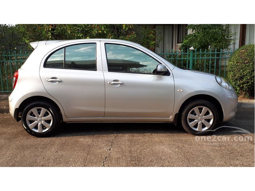 Nissan March 2011 E 1.2 in ภาคเหนือ Manual Hatchback สีเงิน for 210,000 ...