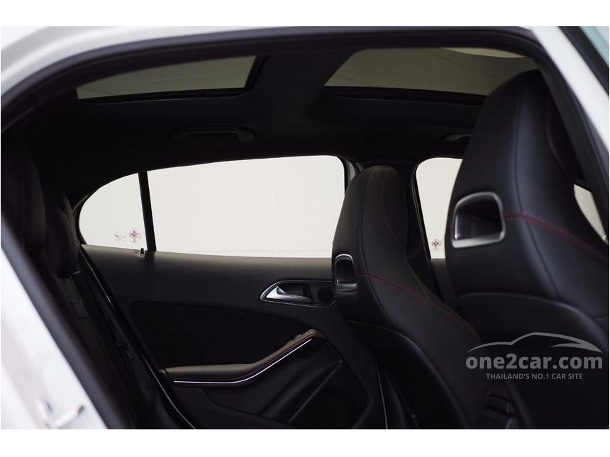 Mercedes-Benz GLA250 2019 W156 (ปี 14-17) AMG Dynamic 2.0 เกียร์ ...
