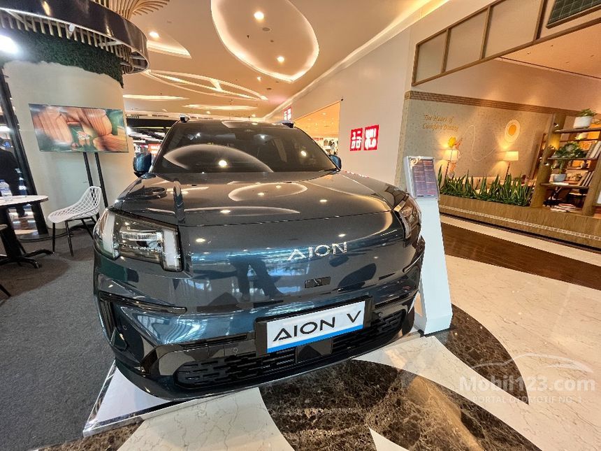 Jual Mobil GAC AION V 2025 Luxury di DKI Jakarta Automatic SUV Biru Rp ...
