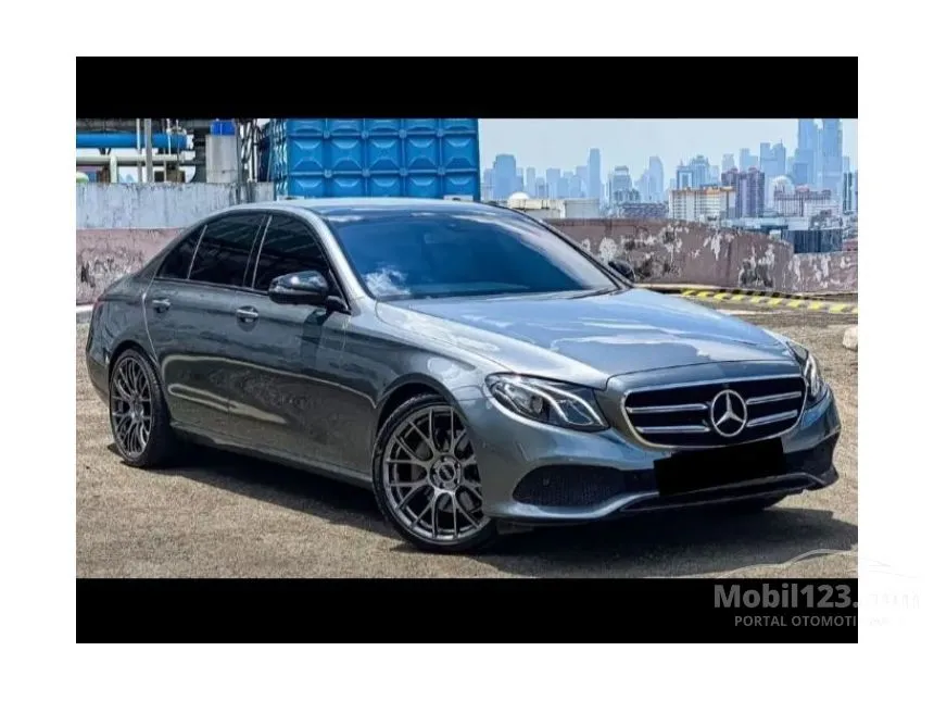 Jual Mobil Mercedes-Benz E300 2016 Avantgarde 2.0 di DKI Jakarta Automatic Sedan Abu-abu Rp 750. ...