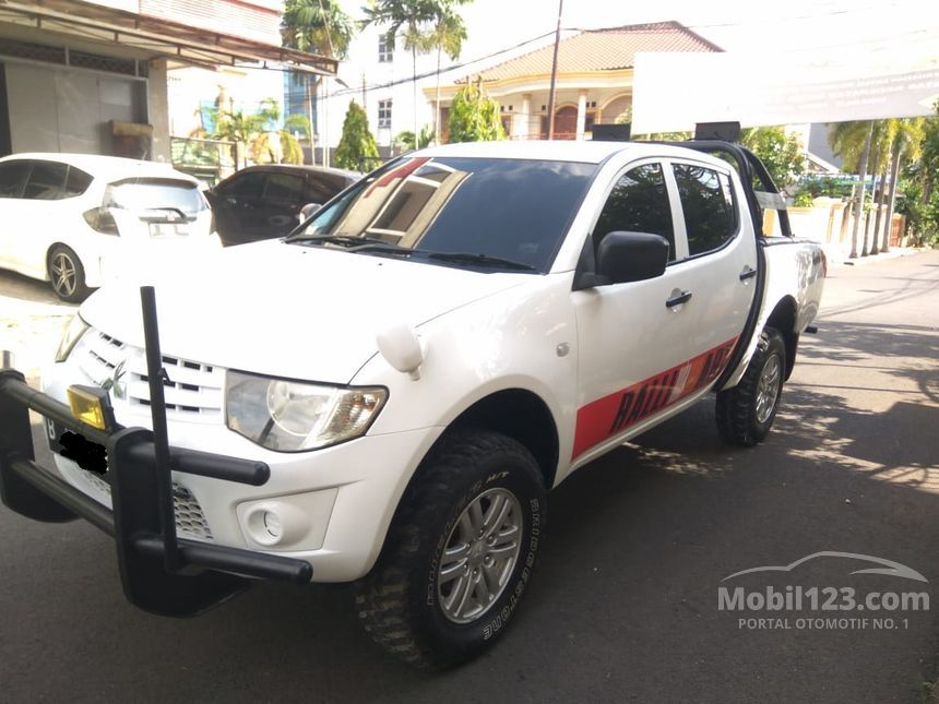 Jual Mobil Mitsubishi Strada Triton 2013 HD-X 2.8 di DKI Jakarta Manual ...