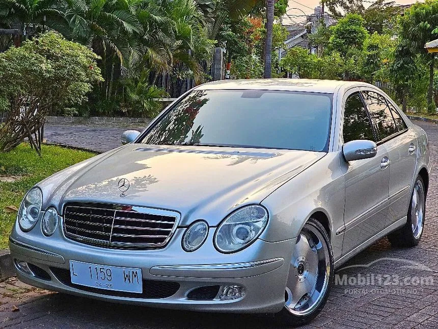 Jual Mobil Mercedes-Benz E260 2004 E260 2.6 di Jawa Timur Automatic Sedan Silver Rp 123.000.000 ...