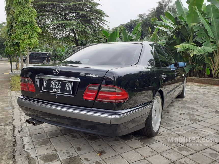 Jual Mobil Mercedes-Benz E230 1998 W210 2.3 Automatic 2.3 di DKI Jakarta Automatic Sedan Hitam ...