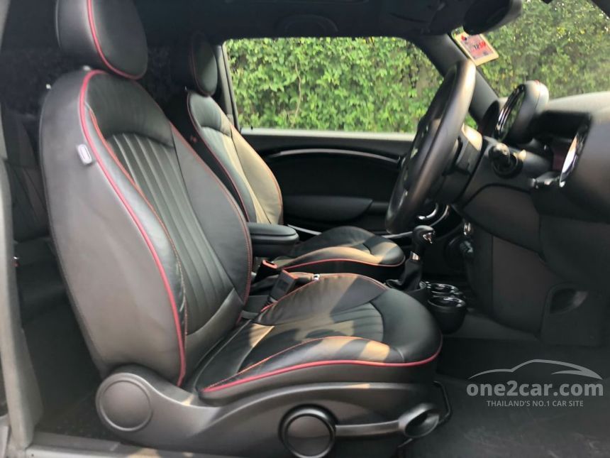 Mini Cooper 2013 R55 Clubman S Clubman Hampton 1.6 เกียร์อัตโนมัติ สีดำ ...