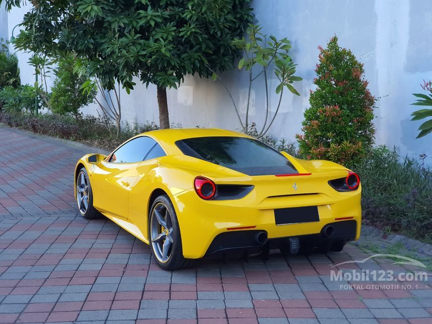 Jual Mobil Ferrari 488 Pista 2020 3.9 di Bali Automatic Coupe Kuning Rp ...