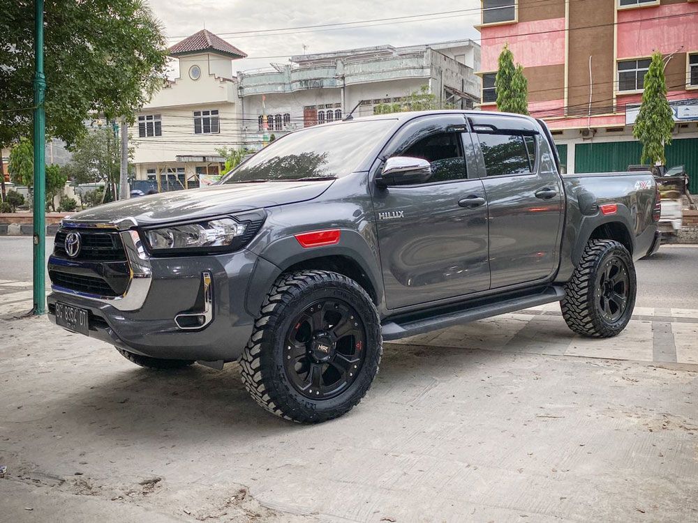 Modifikasi Toyota Hilux yang Simpel tapi Keren? Ganti Velg Saja! - Panduan Pembeli | Mobil123