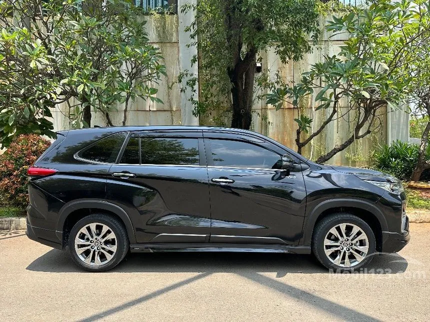 Jual Mobil Toyota Kijang Innova Zenix 2022 Q HV TSS Modellista 2.0 di ...