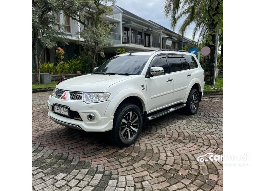 Jual Mobil Mitsubishi Pajero Sport 2013 Dakar Limited 4X2 2.5 di ...