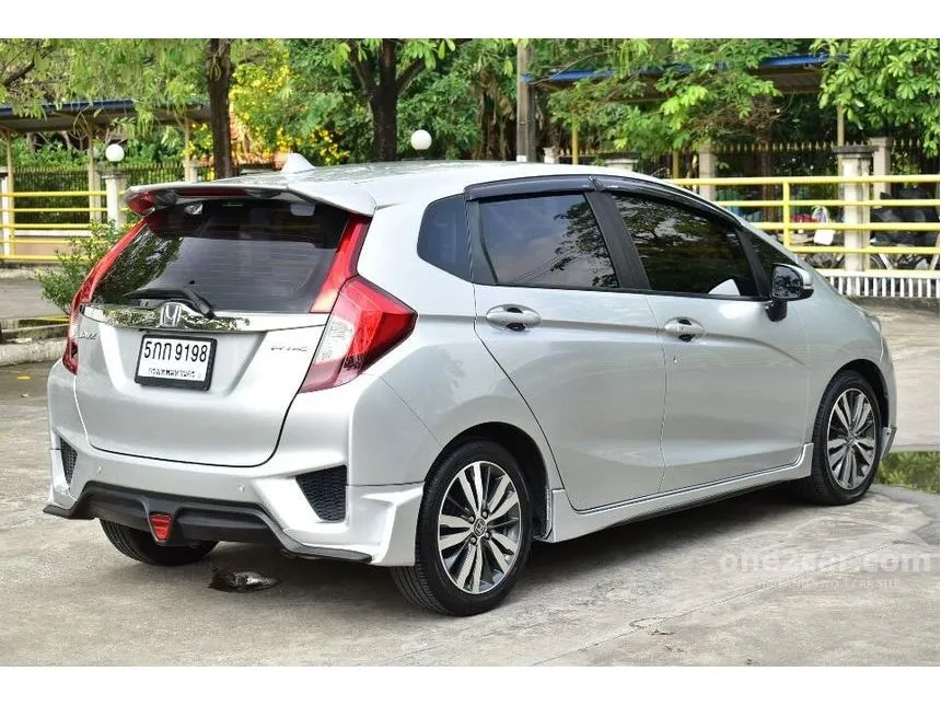 Honda Jazz 2016 (ปี 14-22) SV i-VTEC 1.5 เกียร์อัตโนมัติ สีเทา ...