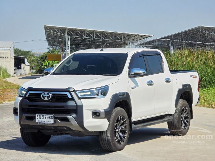 2024 Toyota HILUX REVO 2.4 Double Cab Prerunner Mid Pickup มือสอง One2car