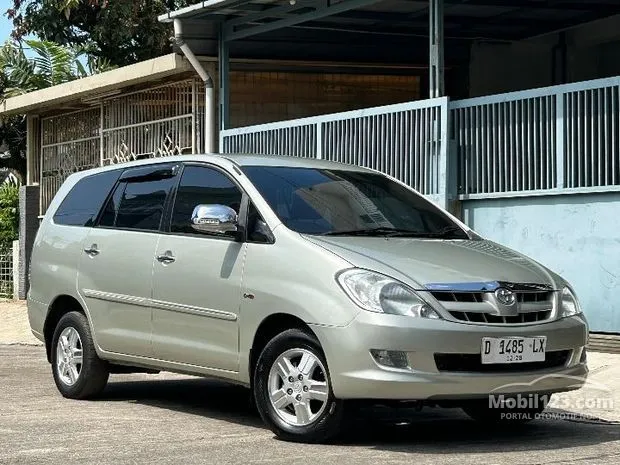 Jual Toyota Kijang Innova Bekas 2004 di Indonesia Harga Murah, Kondisi ...