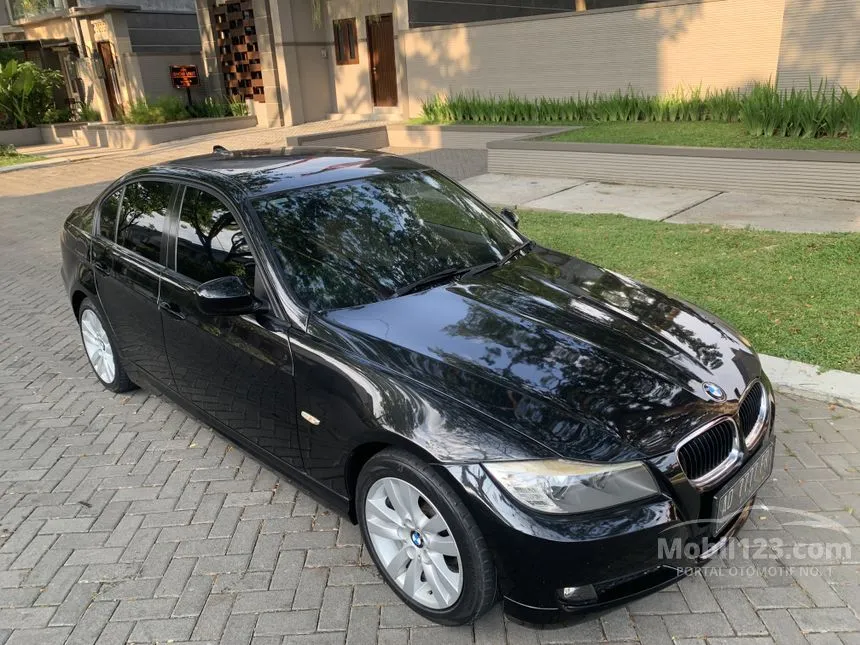 Jual Mobil BMW 320i 2011 Executive Edition 2.0 di Jawa Tengah Automatic Sedan Hitam Rp 200.000. ...