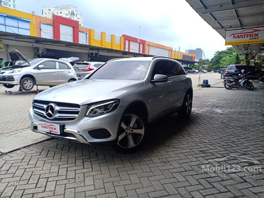 Jual Mobil Mercedes-Benz GLC250 2016 Exclusive 4MATIC 2.0 di DKI ...