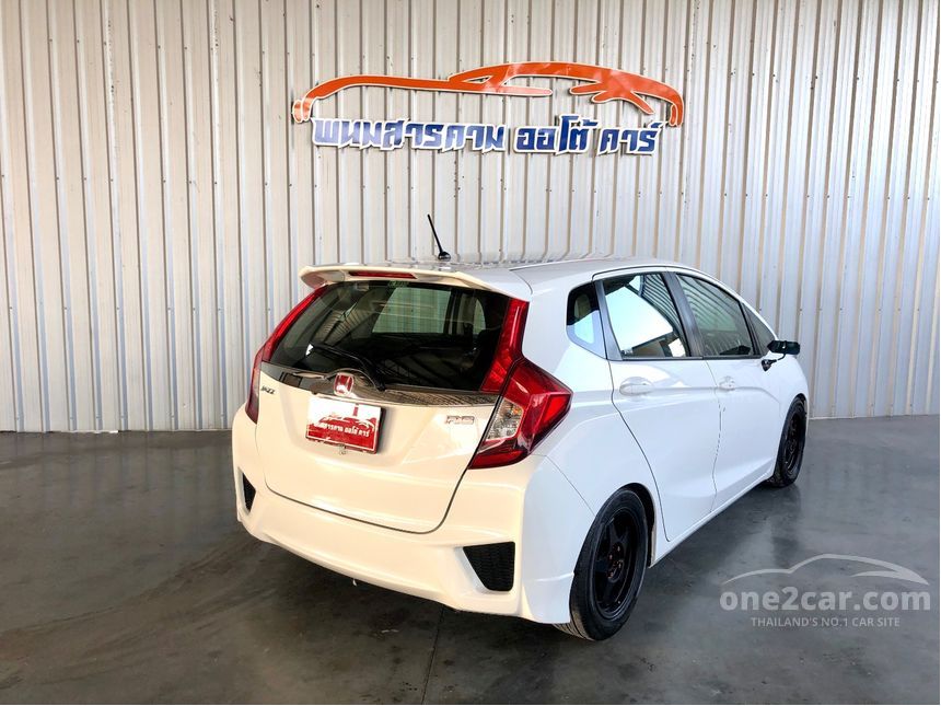 Honda Jazz 2016 (ปี 14-18) SV+ i-VTEC 1.5 เกียร์อัตโนมัติ สีขาว ...