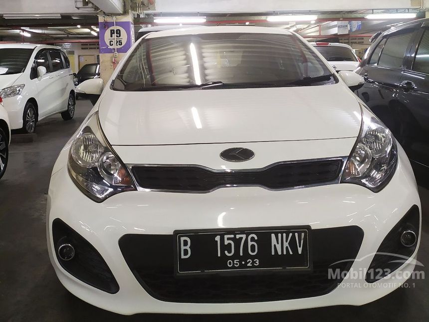 Jual Mobil KIA Rio 2013 UB 1.4 di DKI Jakarta Automatic Hatchback Putih ...