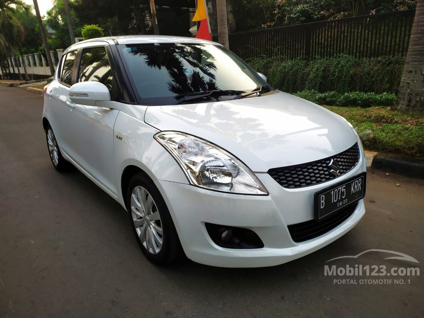 Jual Mobil Suzuki Swift 2015 GX 1.4 di DKI Jakarta Automatic Hatchback ...