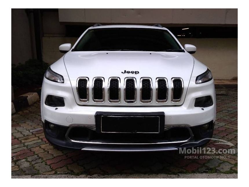 Jual Mobil Jeep Cherokee 2015 Limited 2.4 di DKI Jakarta Automatic SUV ...