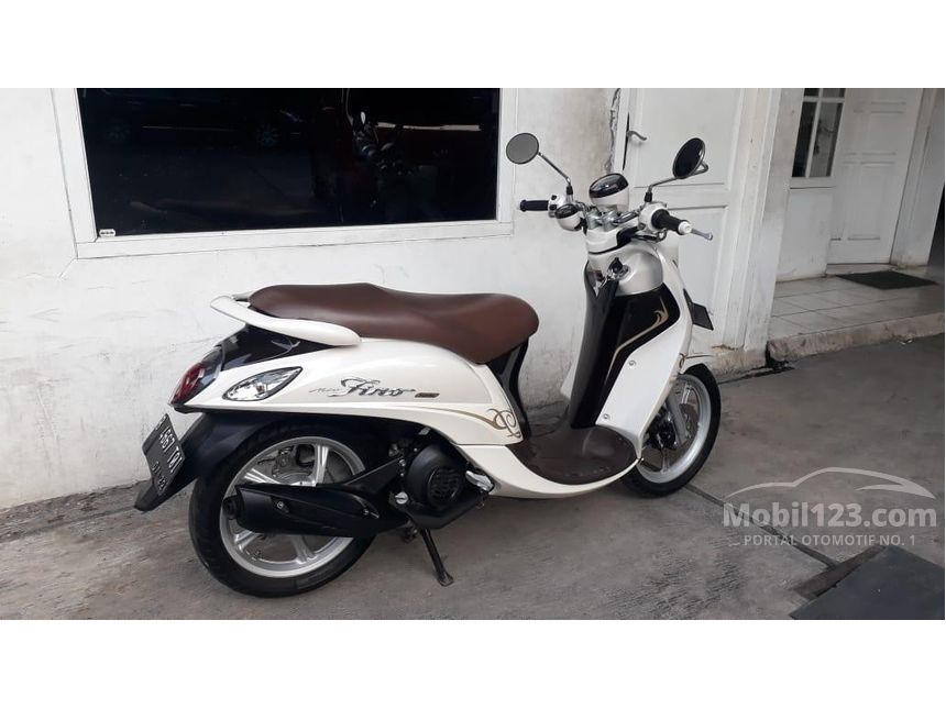 Jual Motor Yamaha Fino 2017 0.1 di DKI Jakarta Automatic Others Putih ...
