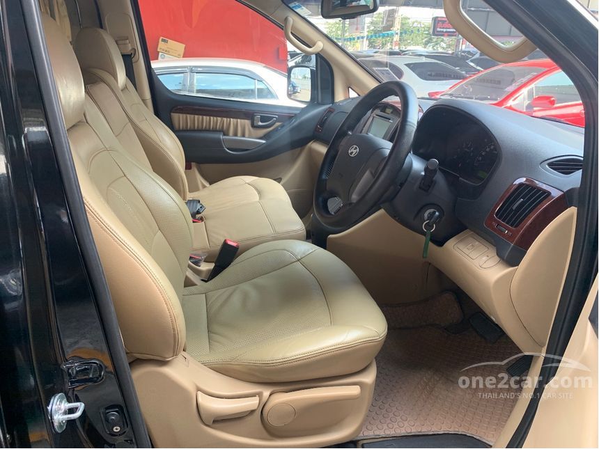 2011 Hyundai Grand Starex 2.5 (ปี 10-17) VIP Wagon AT for sale on One2car