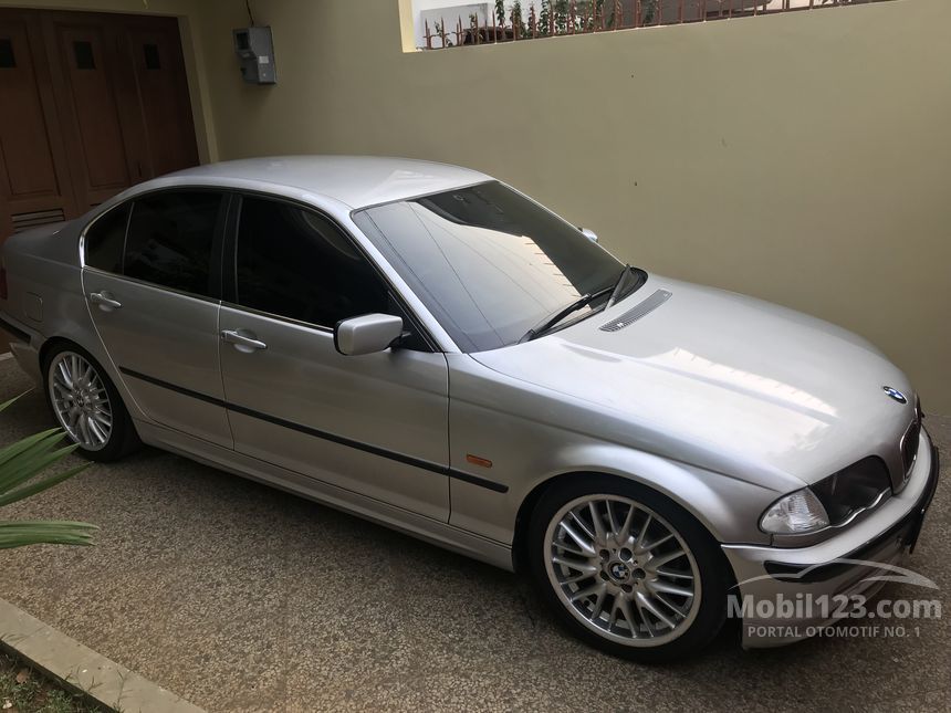 Jual Mobil BMW 325i 2001 E46 2.5 di DKI Jakarta Automatic Sedan Silver ...
