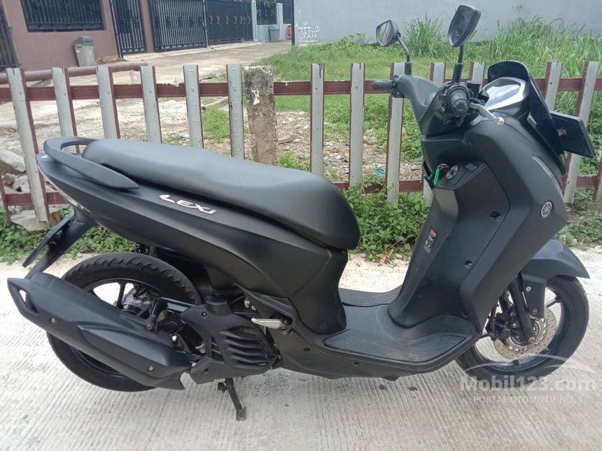 Jual Motor Yamaha Lexi 2018 0.1 di Jawa Barat Automatic Others Hitam Rp ...