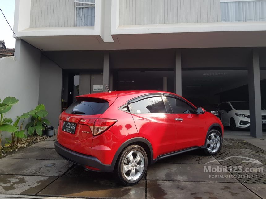 Jual Mobil Honda HR-V 2017 E 1.5 di Jawa Barat Automatic SUV Merah Rp ...