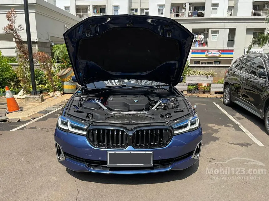 Jual Mobil BMW 530i 2021 Opulence 2.0 di DKI Jakarta Automatic Sedan ...