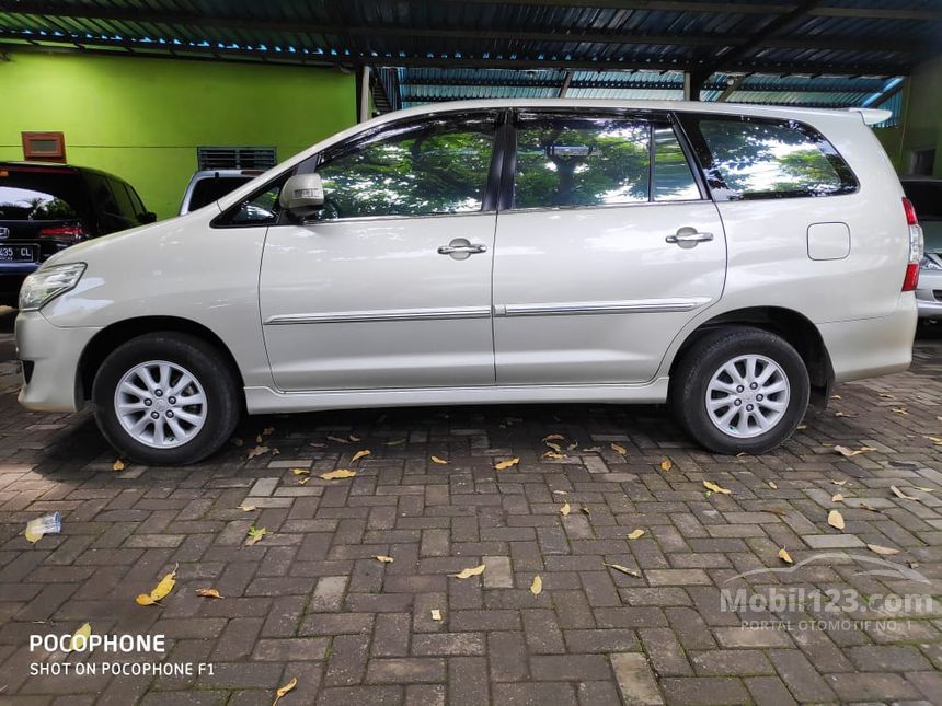 Jual Mobil Toyota Kijang Innova 2013 V 2.0 di Jawa Timur Manual MPV ...