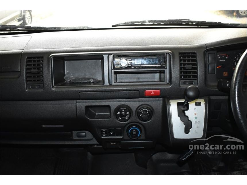 Toyota Hiace 2014 D4D 3.0 in กรุงเทพและปริมณฑล Automatic Van สีเทา for ...