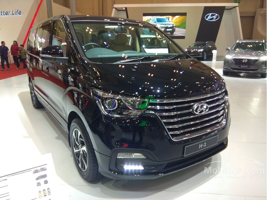 Jual Mobil Hyundai H-1 2018 Elegance 2.4 di Jawa Barat Automatic MPV ...